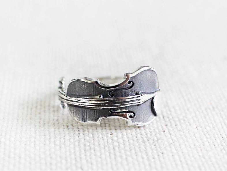 925 Sterling Silver Sideways Violin Ring on Luulla