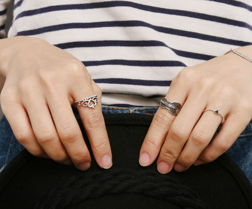 925 Sterling Silver Sideways Violin Ring on Luulla